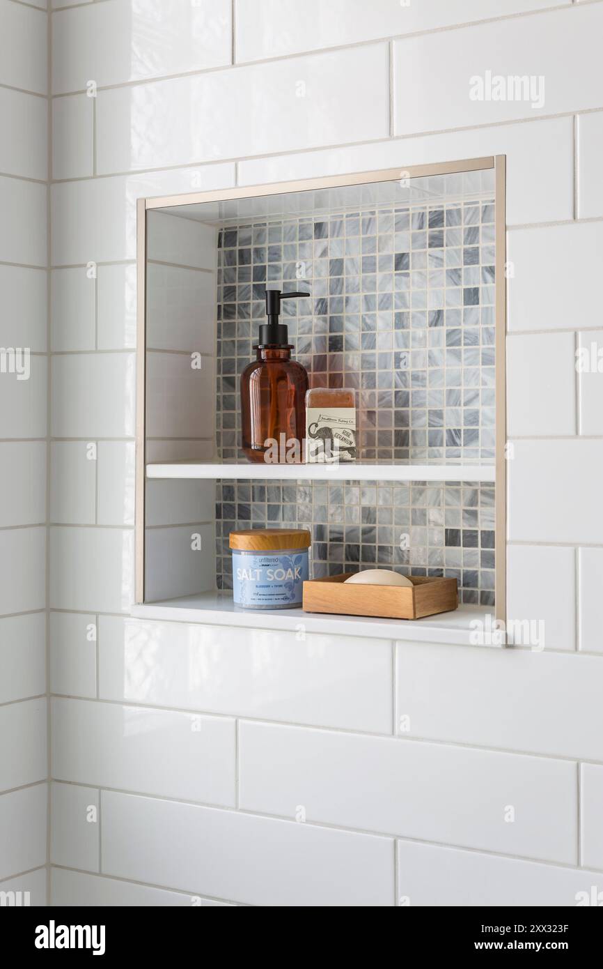 Shelf inset into tile wall hi-res stock photography and images - Alamy