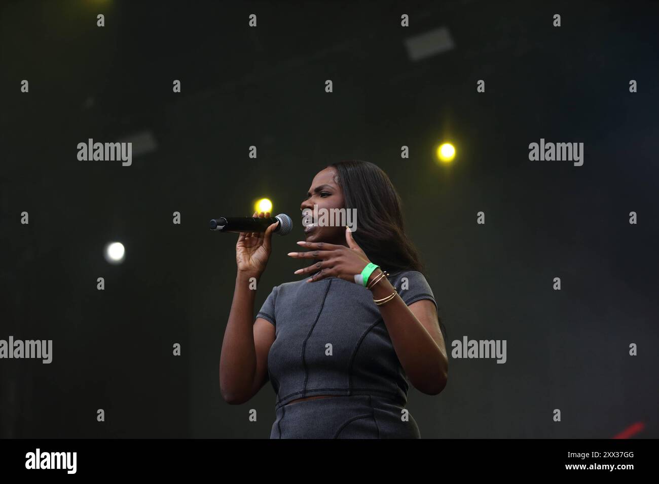 Enitan Adepitan alias Enny beim Off Days Festival in der Zitadelle ...
