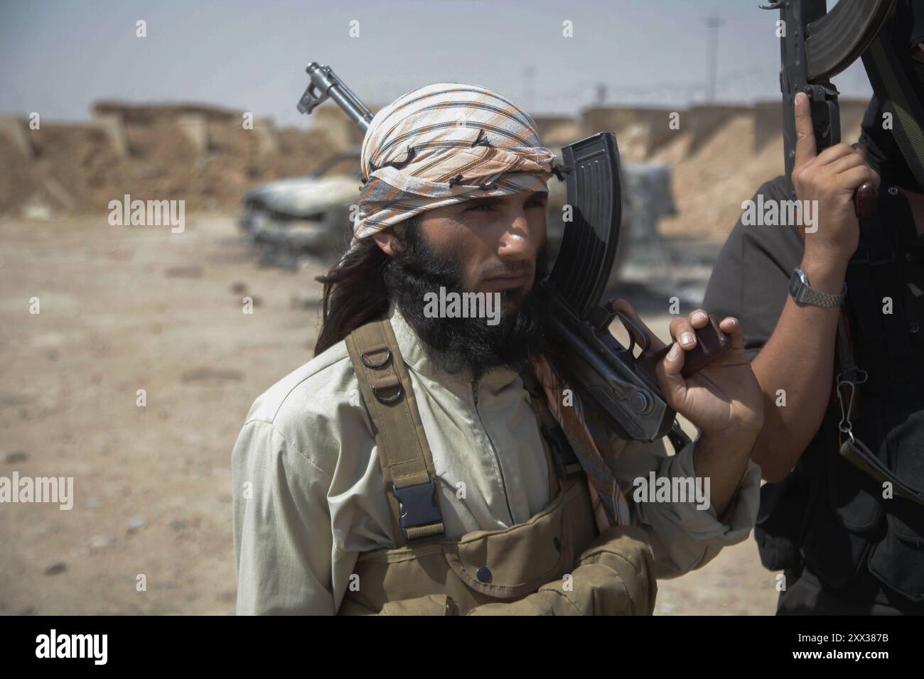 Islamic state fighters in iraq hi-res stock photography and images - Alamy