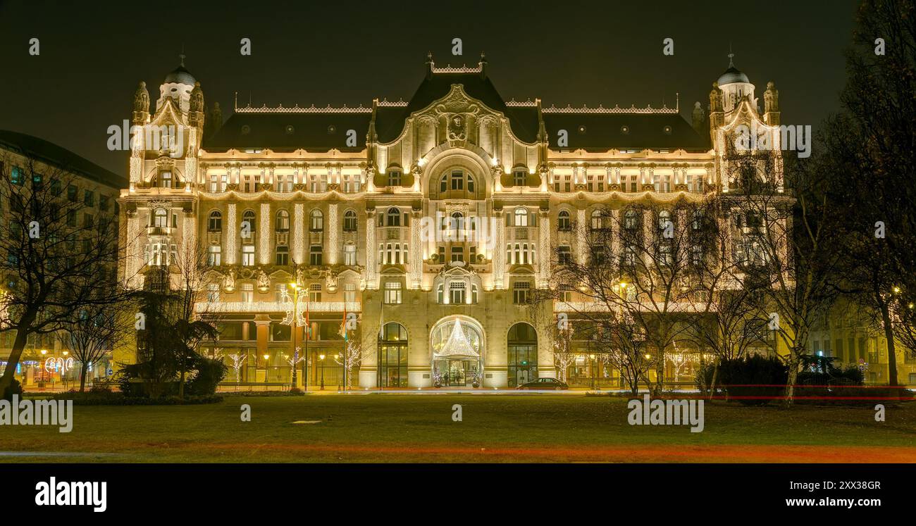 Gresham palace palota building hi-res stock photography and images - Alamy