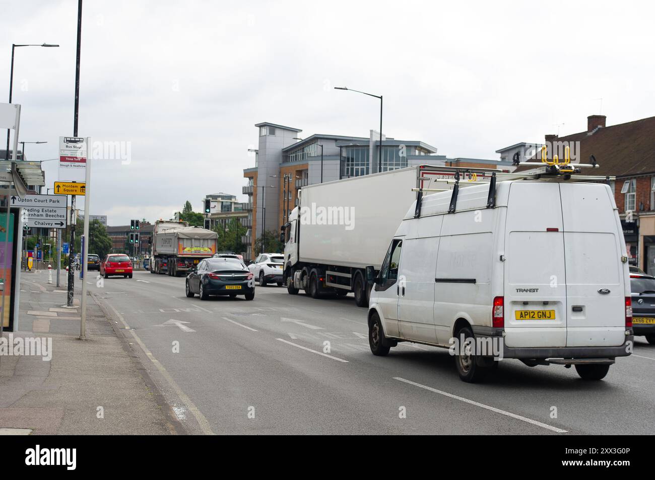 Slough, Berkshire, UK. 14th August, 2024. Traffic on the A4 Bath Road ...