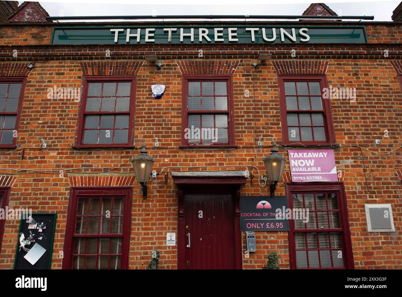 Slough, Berkshire, UK. 14th August, 2024. The former Three Tuns pub in ...