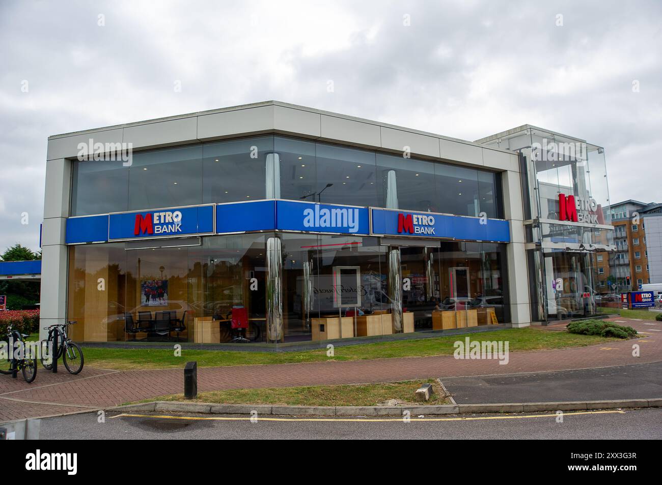 Slough, Berkshire, UK. 14th August, 2024. A Metro Bank Drive Thru in ...