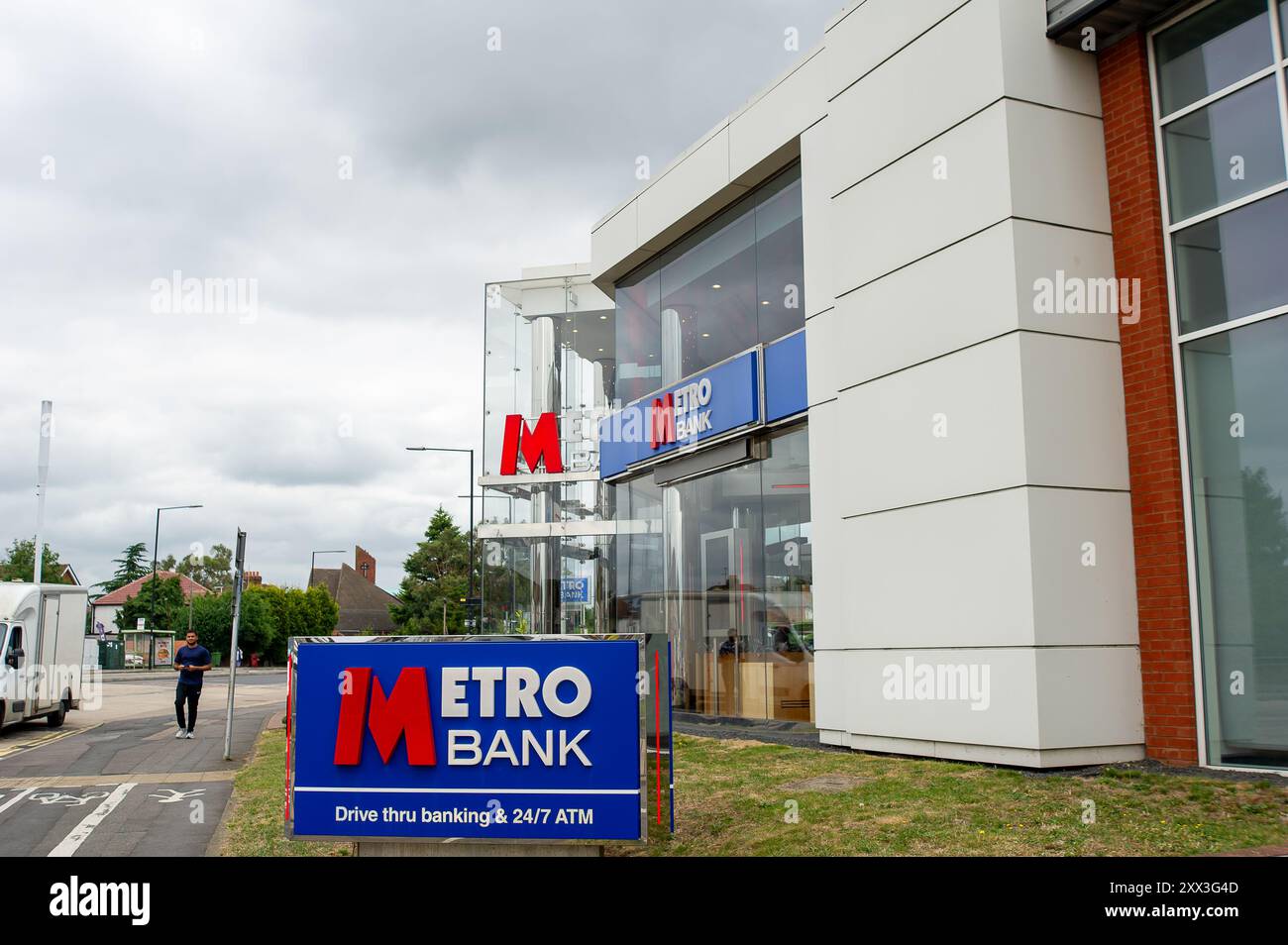 Slough, Berkshire, UK. 14th August, 2024. A Metro Bank Drive Thru in ...