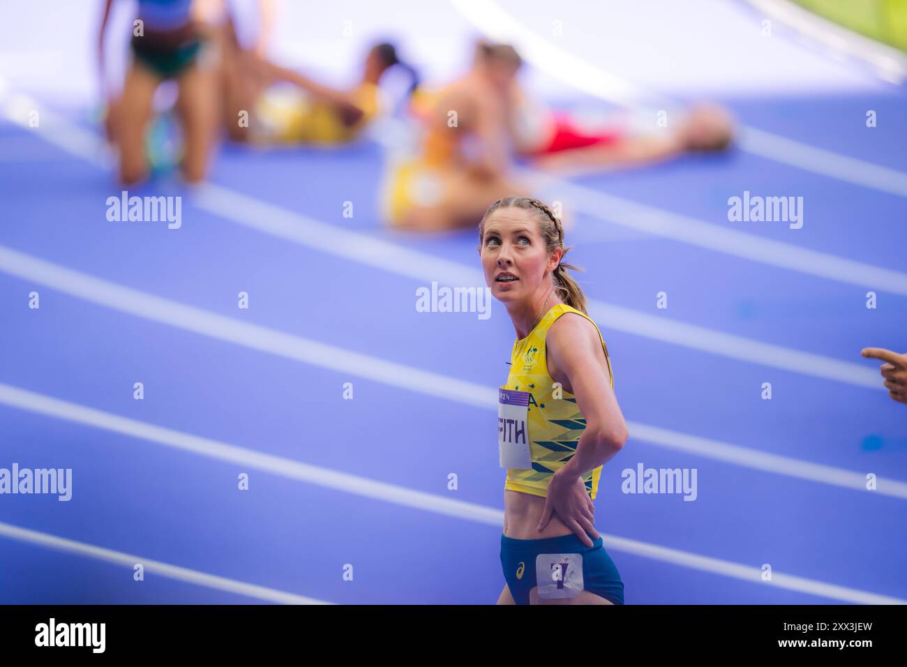 Georgia Griffith participating in the 1500 meters at the Paris 2024 ...