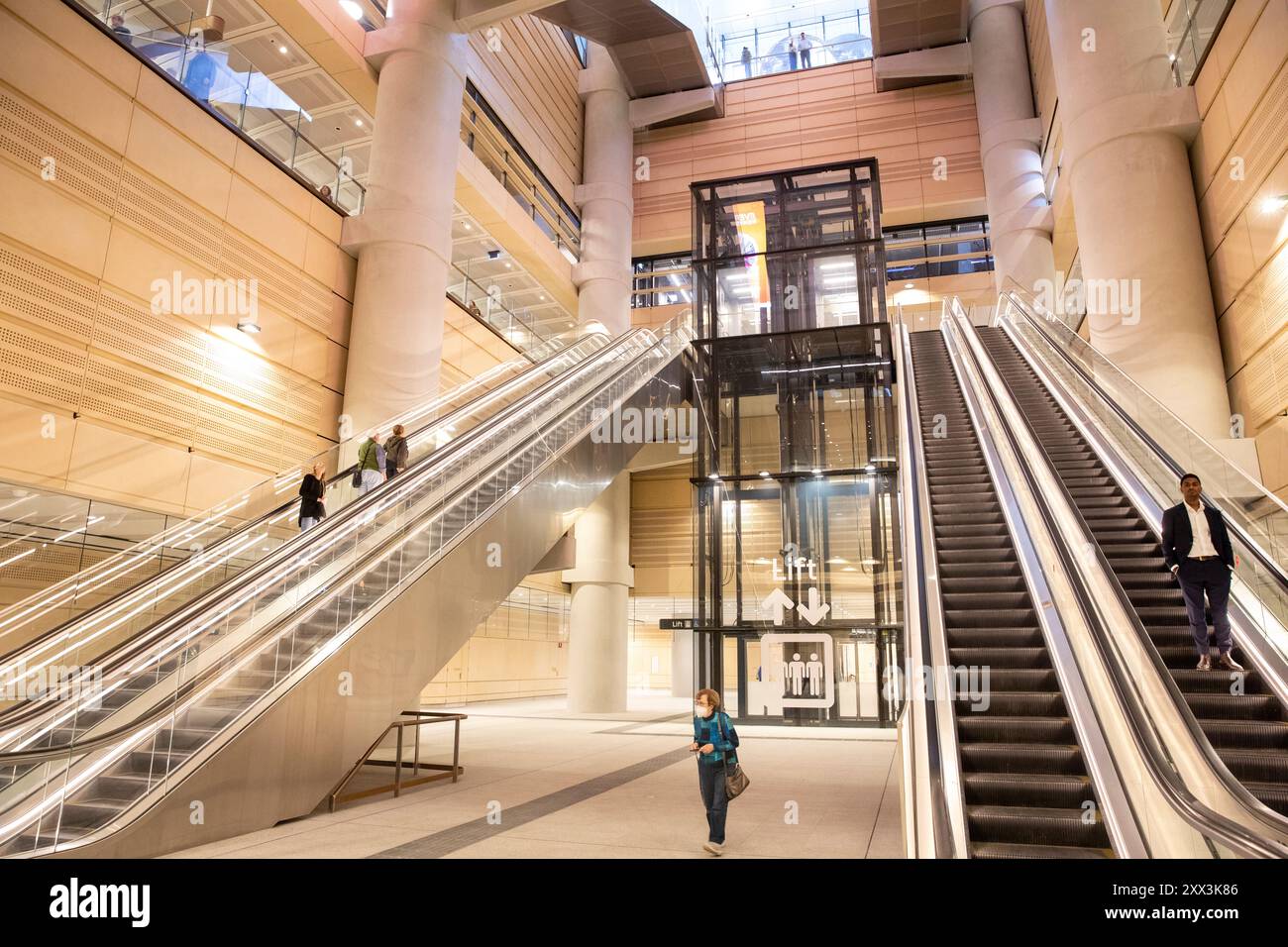 Sydney Metro is Australia's largest public transport project, Sydney Metro City opened to ...