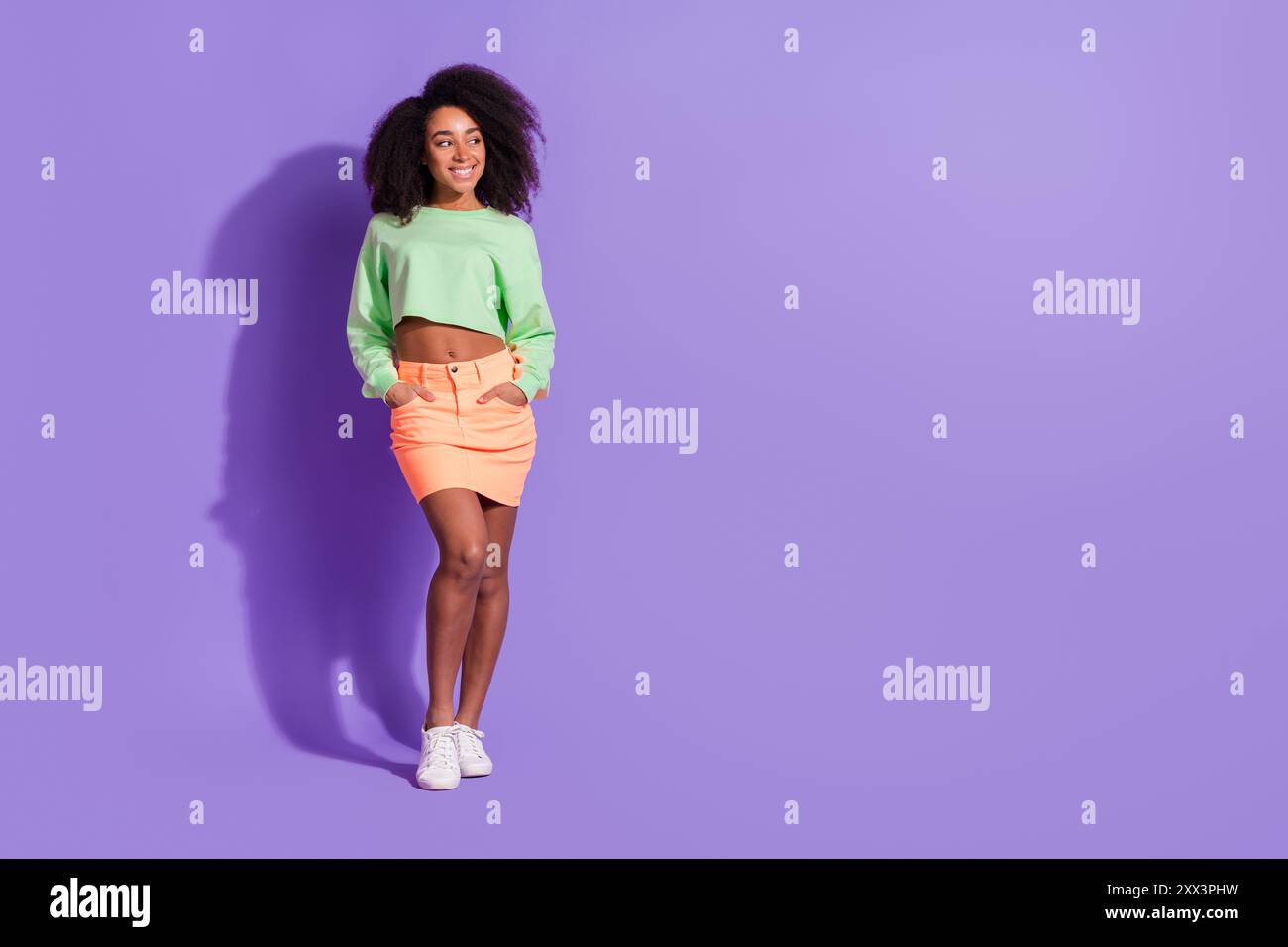 Full body length photo of young american girl wavy curly hair chevelure ...