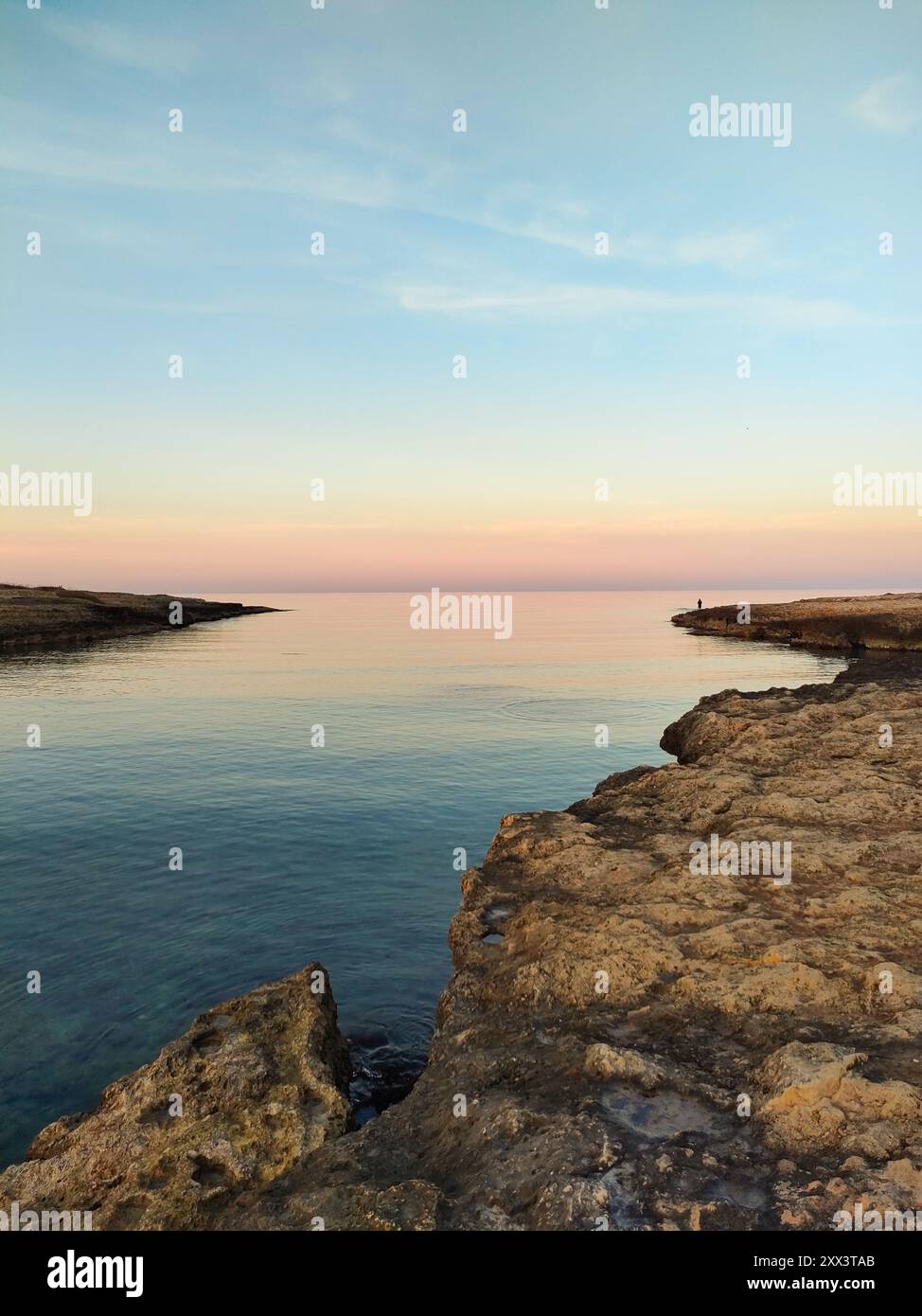 Lonely beach scene hi-res stock photography and images - Alamy