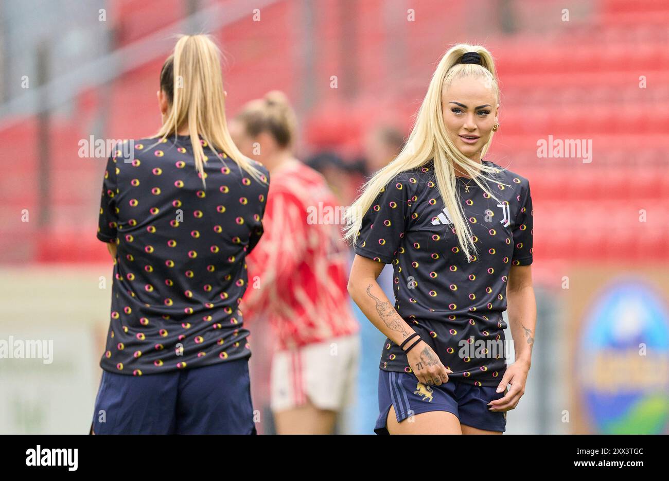 Alisha Debora Lehmann, JUVE women 7 in the women football match FC ...