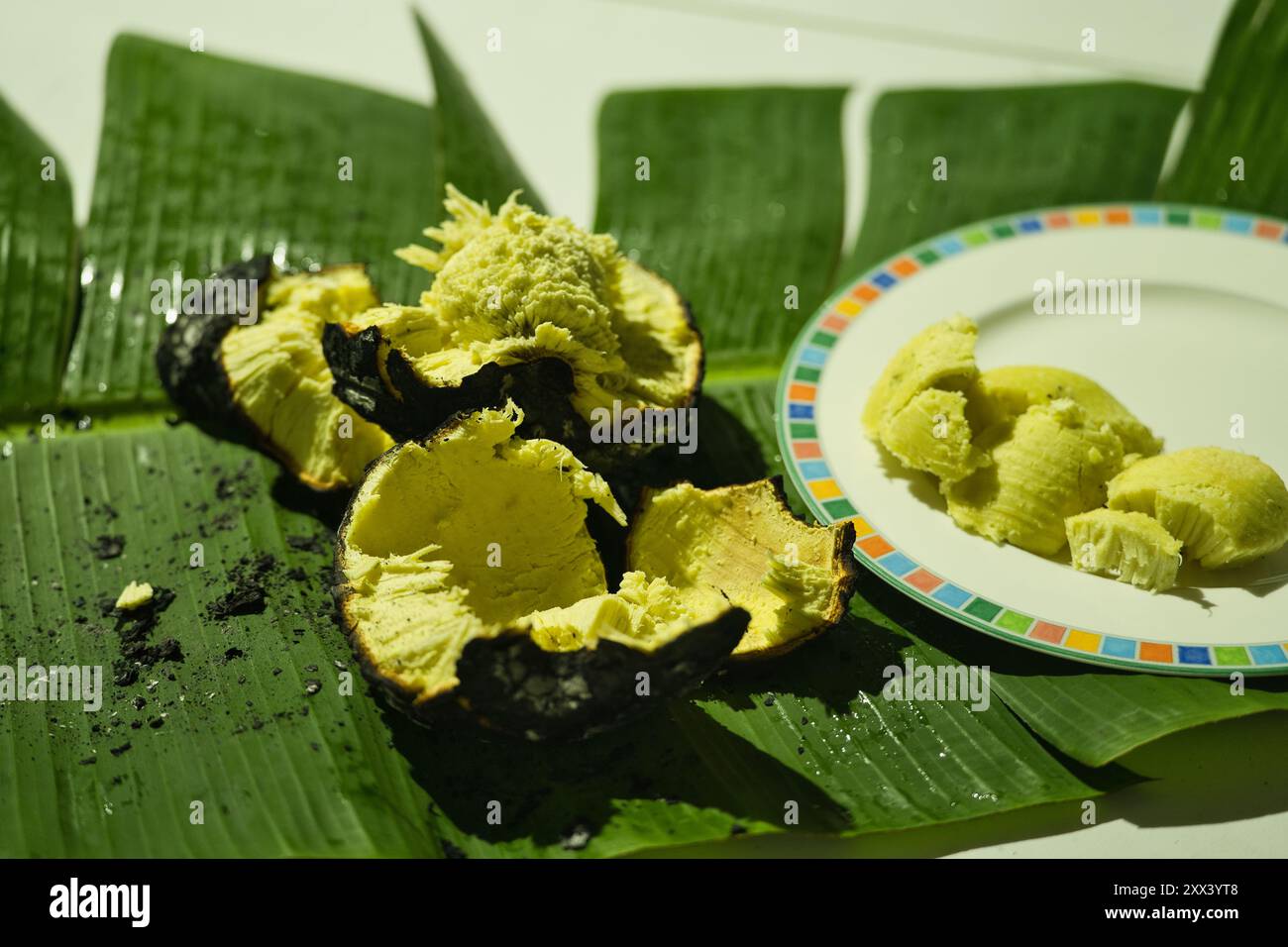 Roast breadfruit hi-res stock photography and images - Alamy