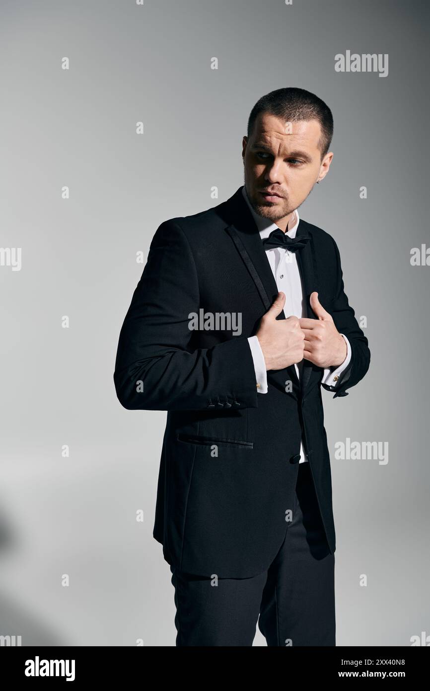 Tuxedo man in menswear hi-res stock photography and images - Alamy