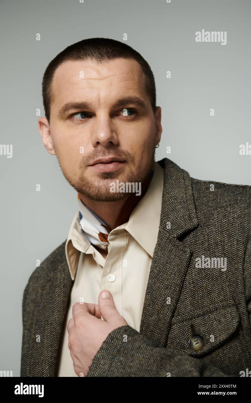 Well dressed man poses hi-res stock photography and images - Alamy