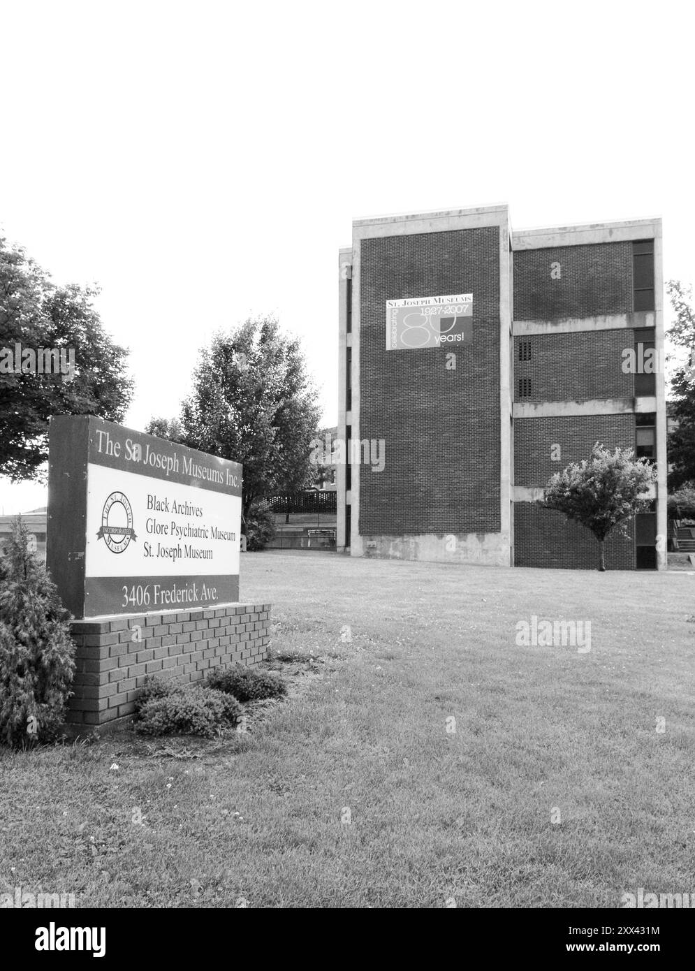 Sign at the entrance showing Glore Psychiatric Museum in St. Joseph ...