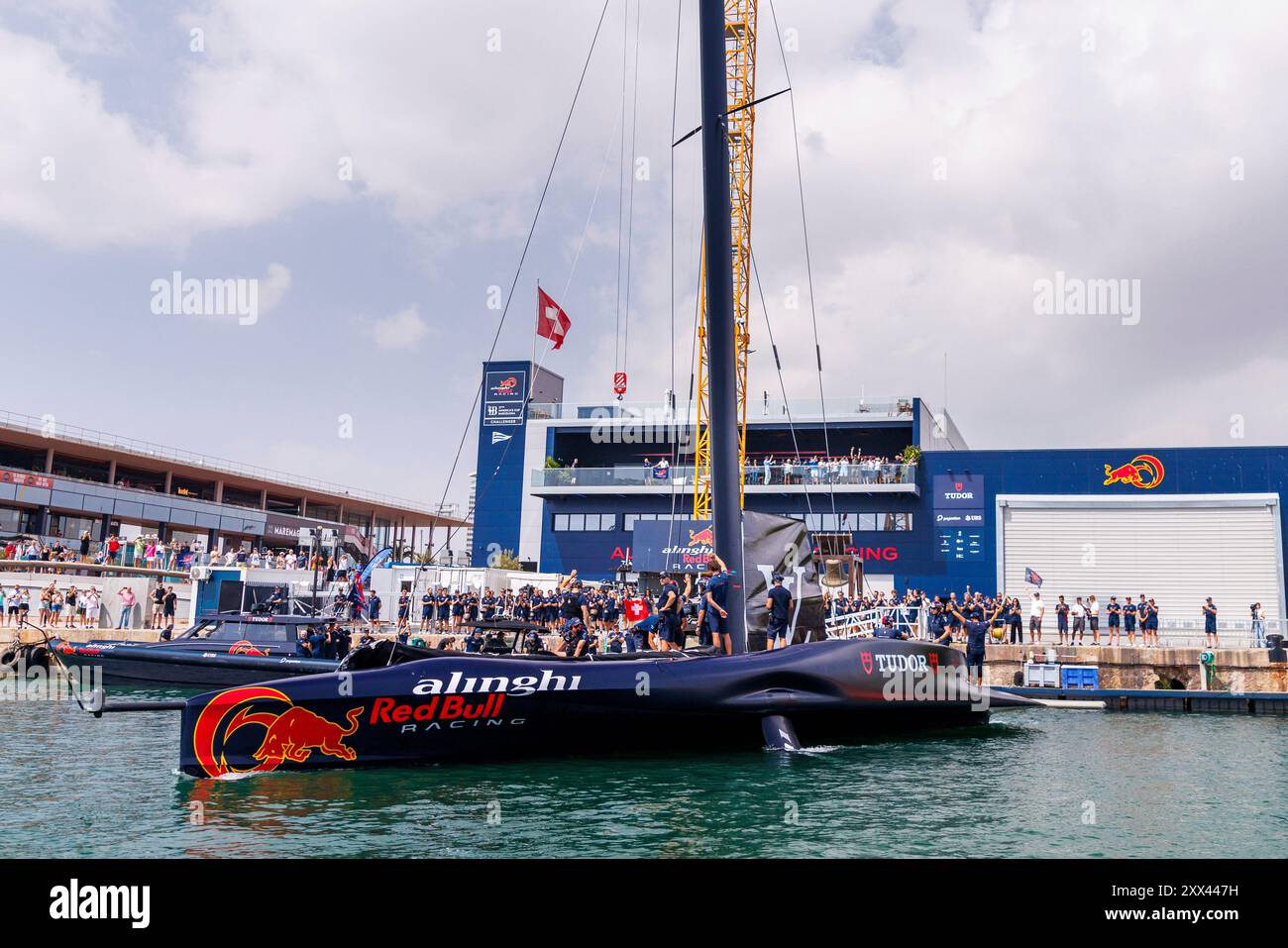Alinghi Red Bull Racing repaired BoatOne after a mast failure and is ...