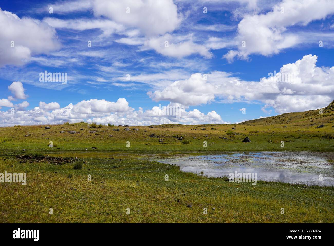 Pittoresque lake in the Andes Mountains, Sacred Valley, Peru Stock ...