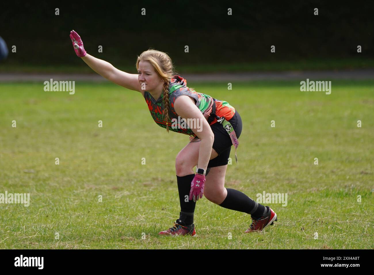 Flag football player hi-res stock photography and images - Alamy