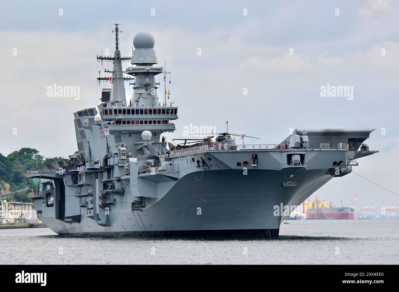 Der italienische Flugzeugträger ITS Cavour CVH 550 bei der Ankunft am ...