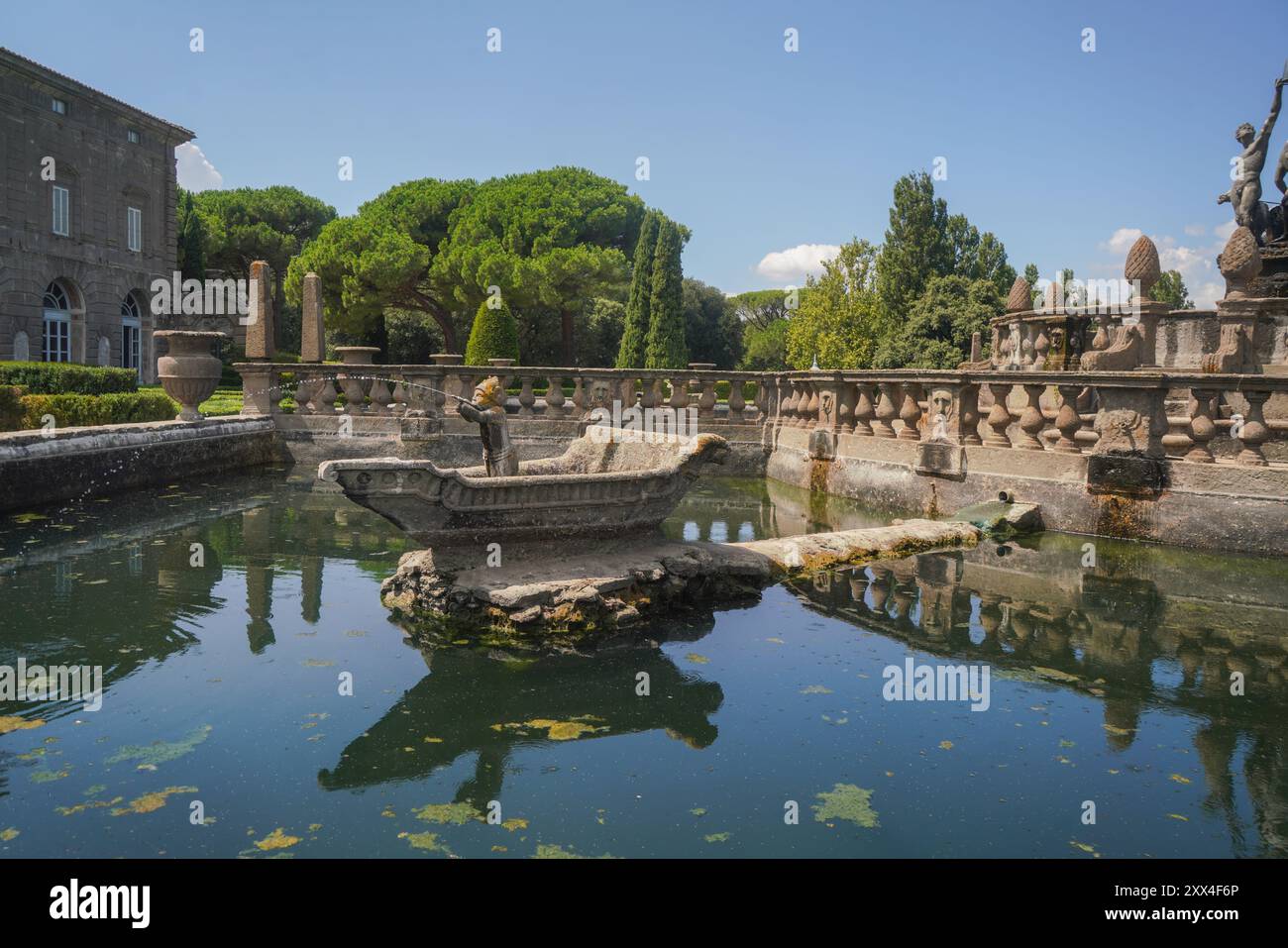 Bagnaia villa lante gardens hi-res stock photography and images - Alamy