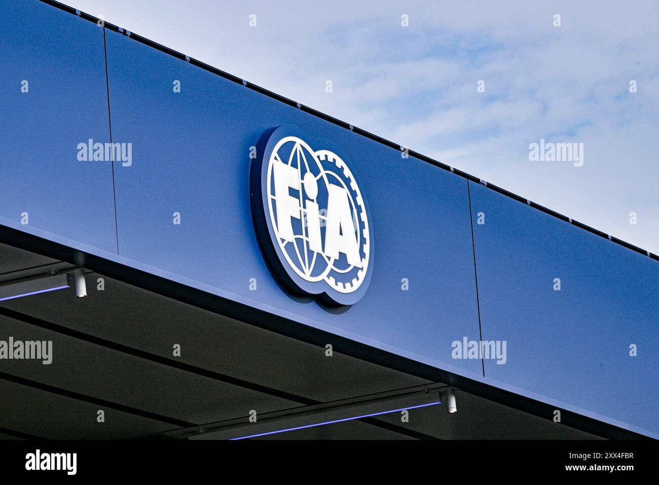 Formula 1 2024 logo hi-res stock photography and images - Alamy