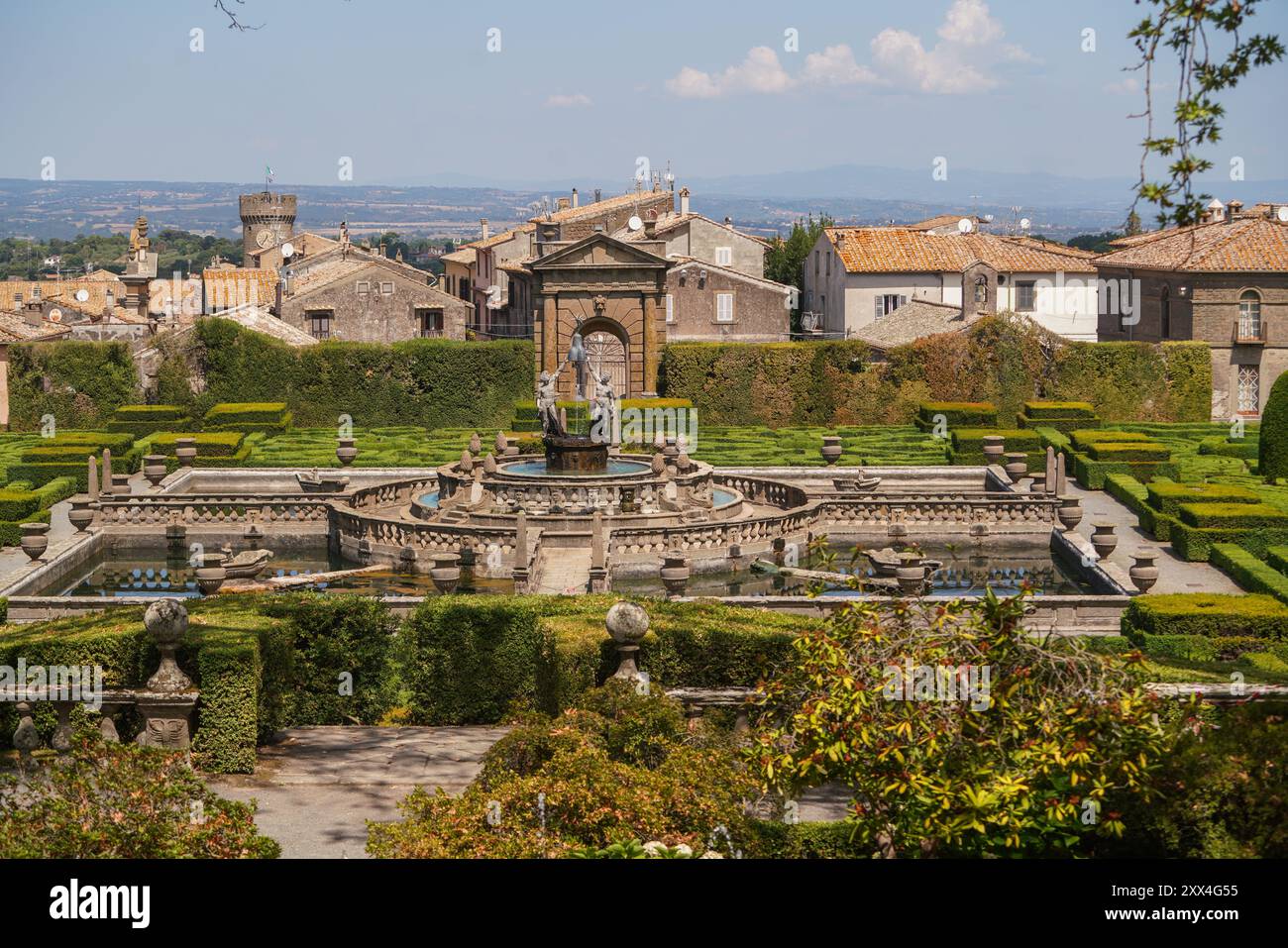 Villa Lante mannerist gardens and statue of the moors, Bagnaia, Lazio ...
