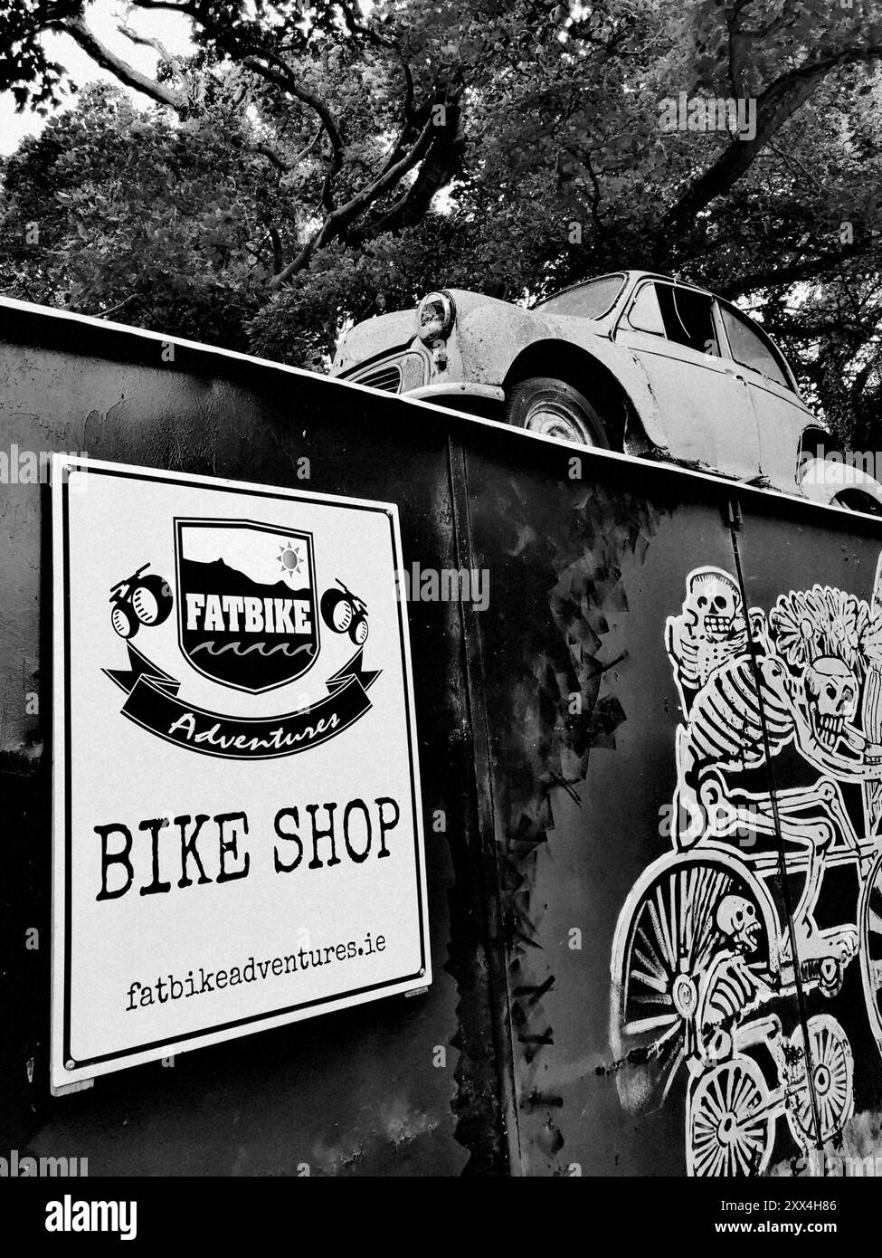 Bray shop hi-res stock photography and images - Alamy