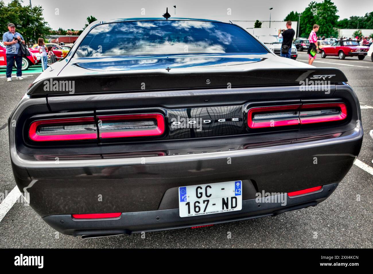 Fondo De Pantalla Del Dodge Challenger Srt8