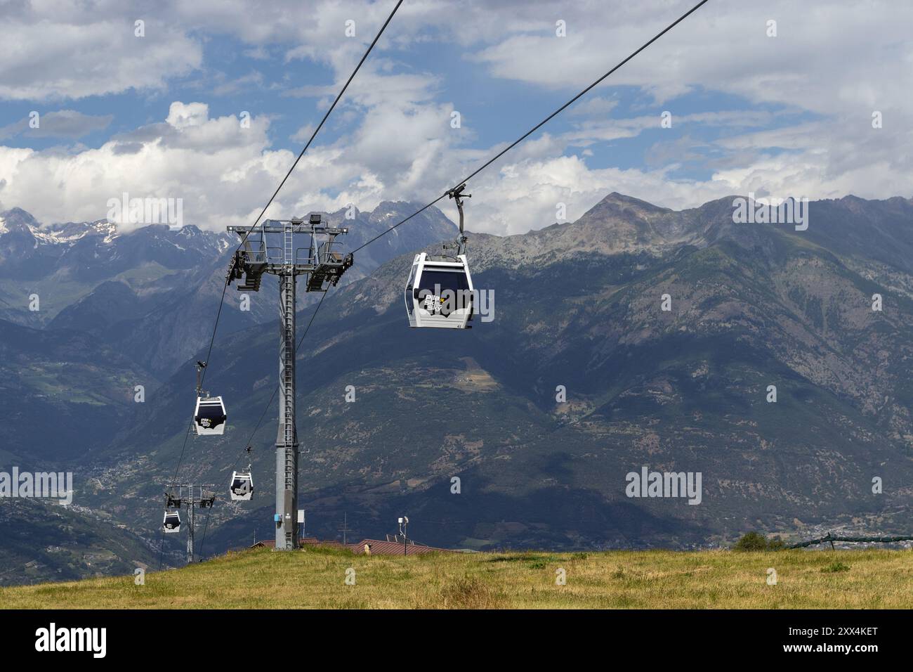 AOSTA, ITALY, 2 AUGUST 2024: The Aosta - Pila gondola lift in summer ...