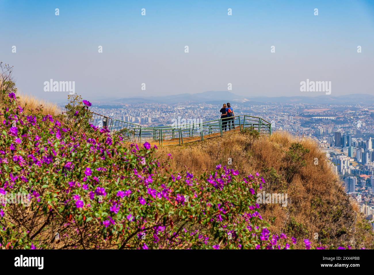 Women at the lookout at Parque da Serra do Curral in Belo Horizonte ...