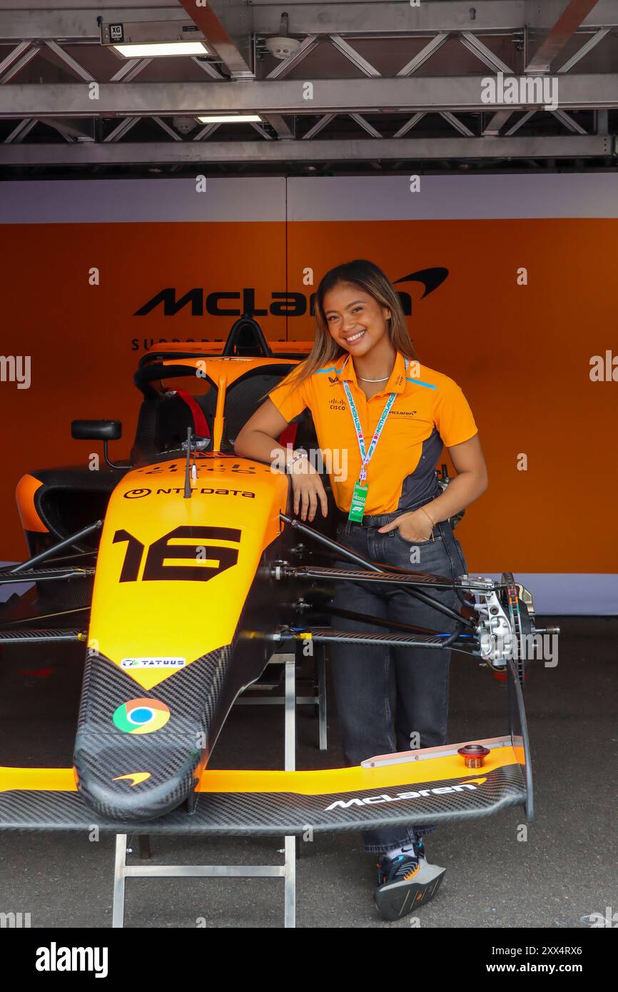 F1 academy mclaren hi-res stock photography and images - Alamy