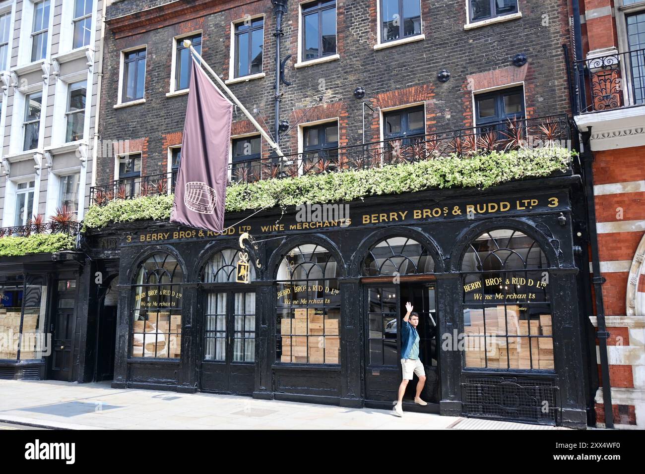 Berry Bros & Rudd Wine Shop, St James's Street, London Stock Photo - Alamy