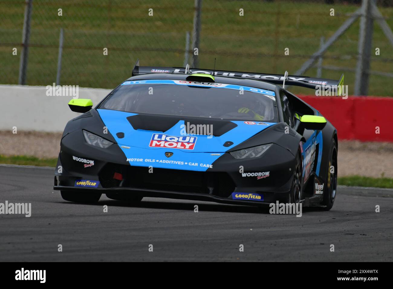 Lamborghini huracan st hi-res stock photography and images - Alamy
