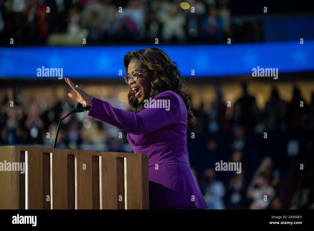 Oprah Winfrey speaks at the 2024 Democratic National Convention in ...