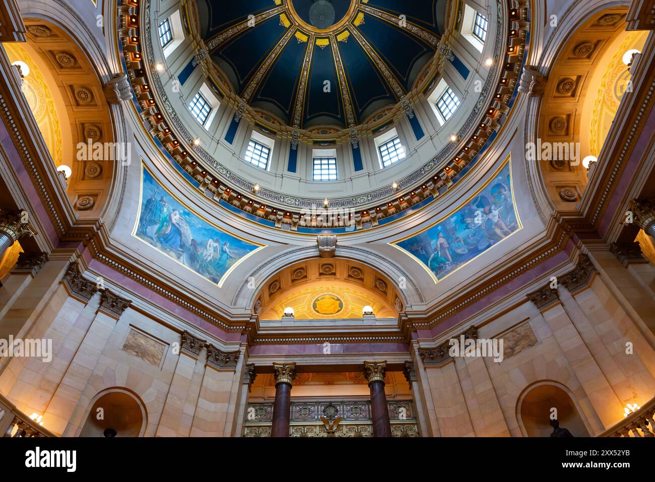 Minnesota state capitol interior hi-res stock photography and images ...