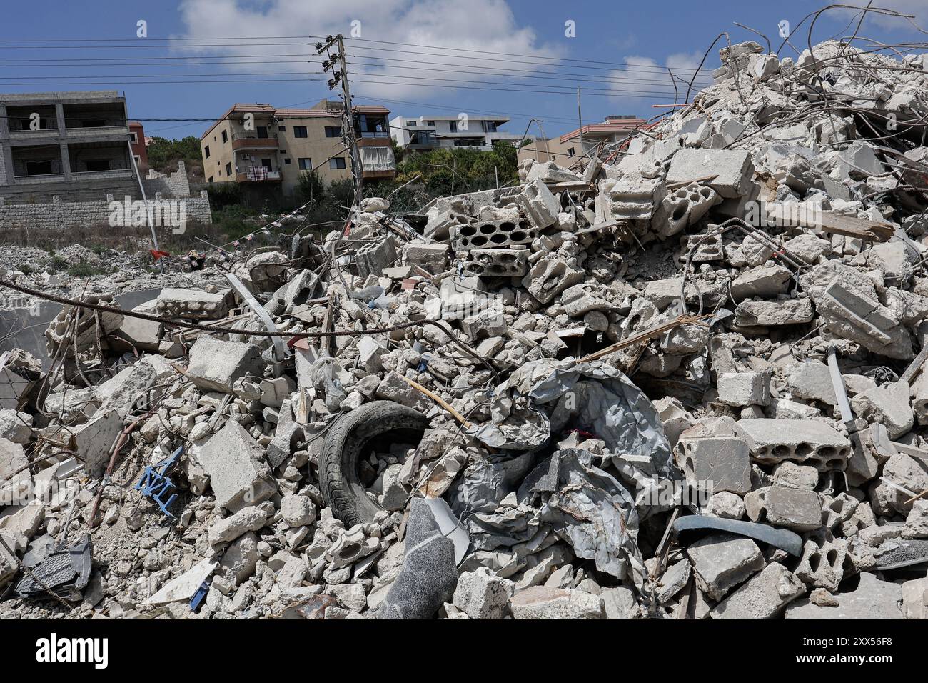 Hanaway, Lebanon. 21st Aug, 2024. General view of a destroyed house in ...