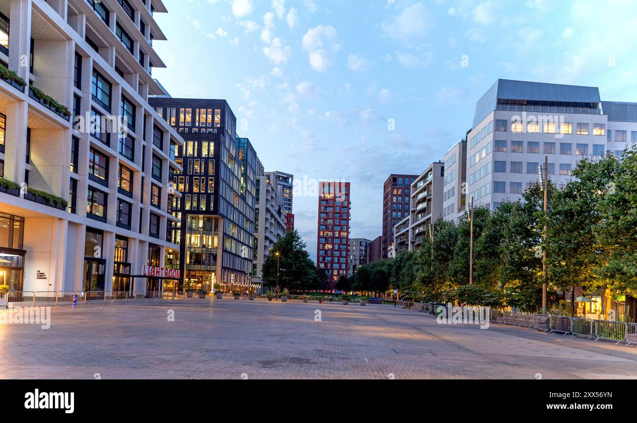 The Kings Cross Modern Development at Night London UK Stock Photo - Alamy