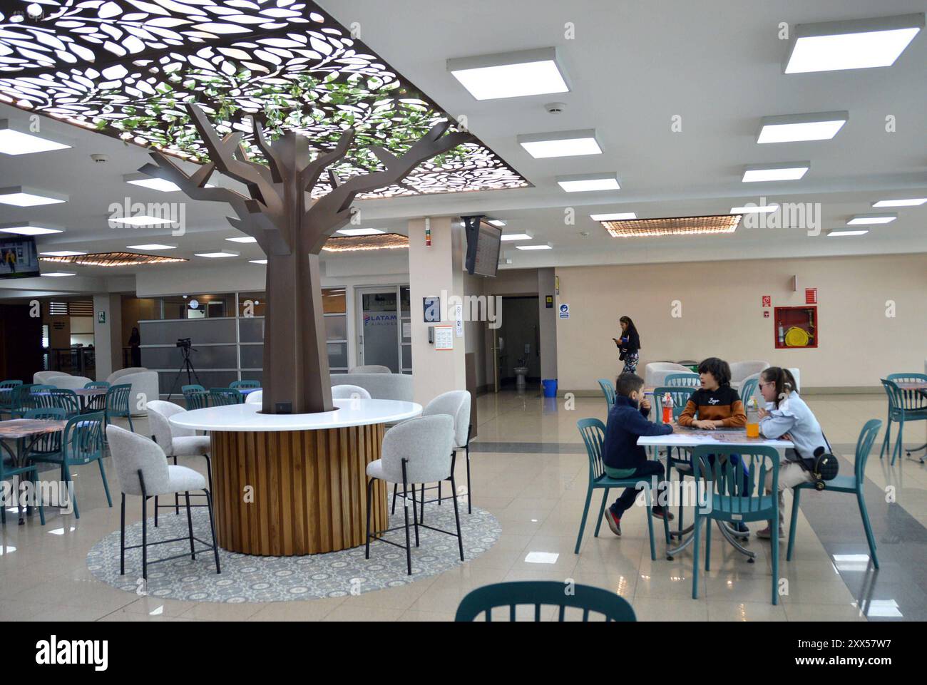 CUENCA MARISCAL LAMAR AIRPORT REFURBISHMENT Cuenca,Ecuador August 22 ...