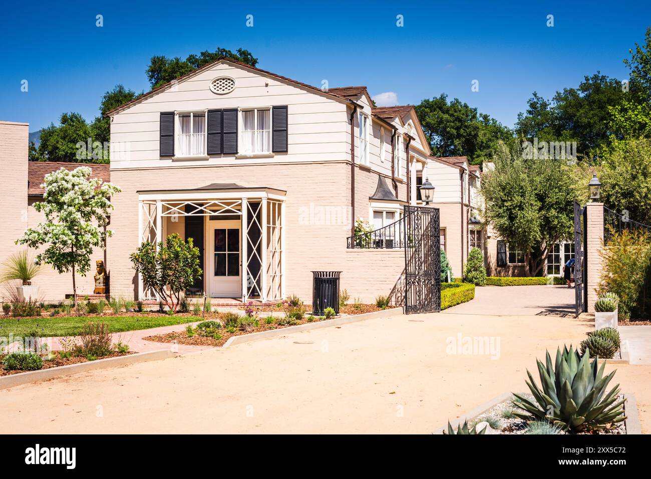 Exterior view of the Boddy house in Descanso Garden Stock Photo - Alamy