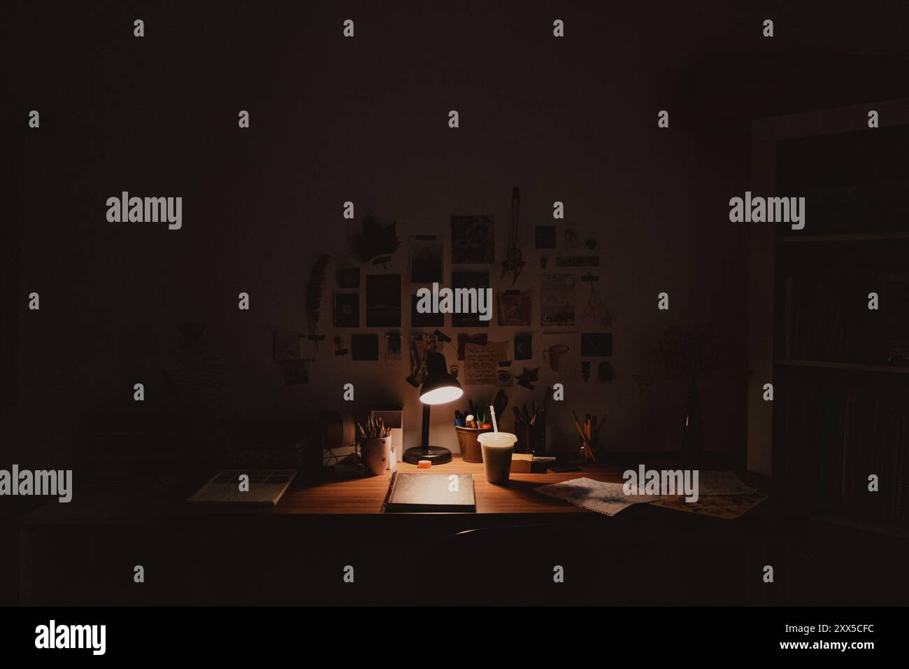 Home workplace table hi-res stock photography and images - Alamy