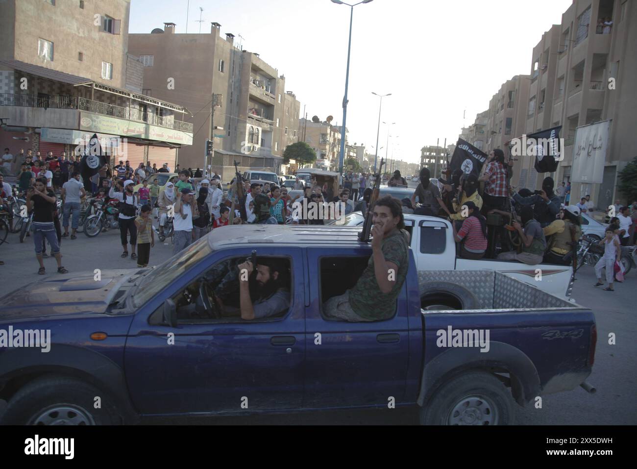 Islamic state fighters in iraq hi-res stock photography and images - Alamy