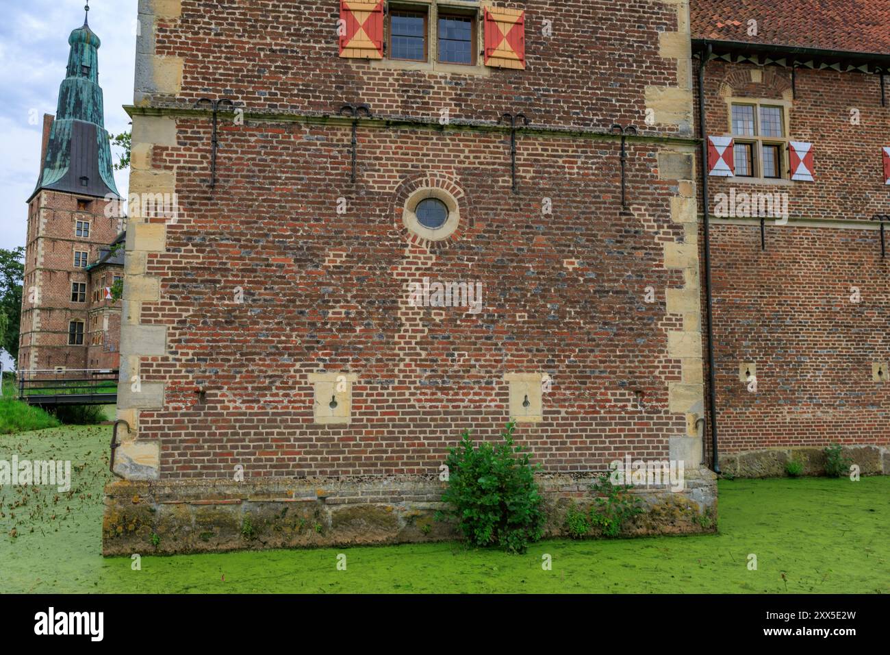 raesfeld castle in westphalia Stock Photo - Alamy