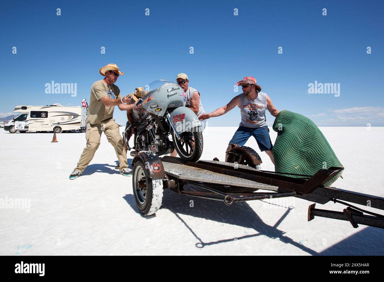 En av de mange såkalte "knucklehead" Harley Davidson- motorsyklene som ...