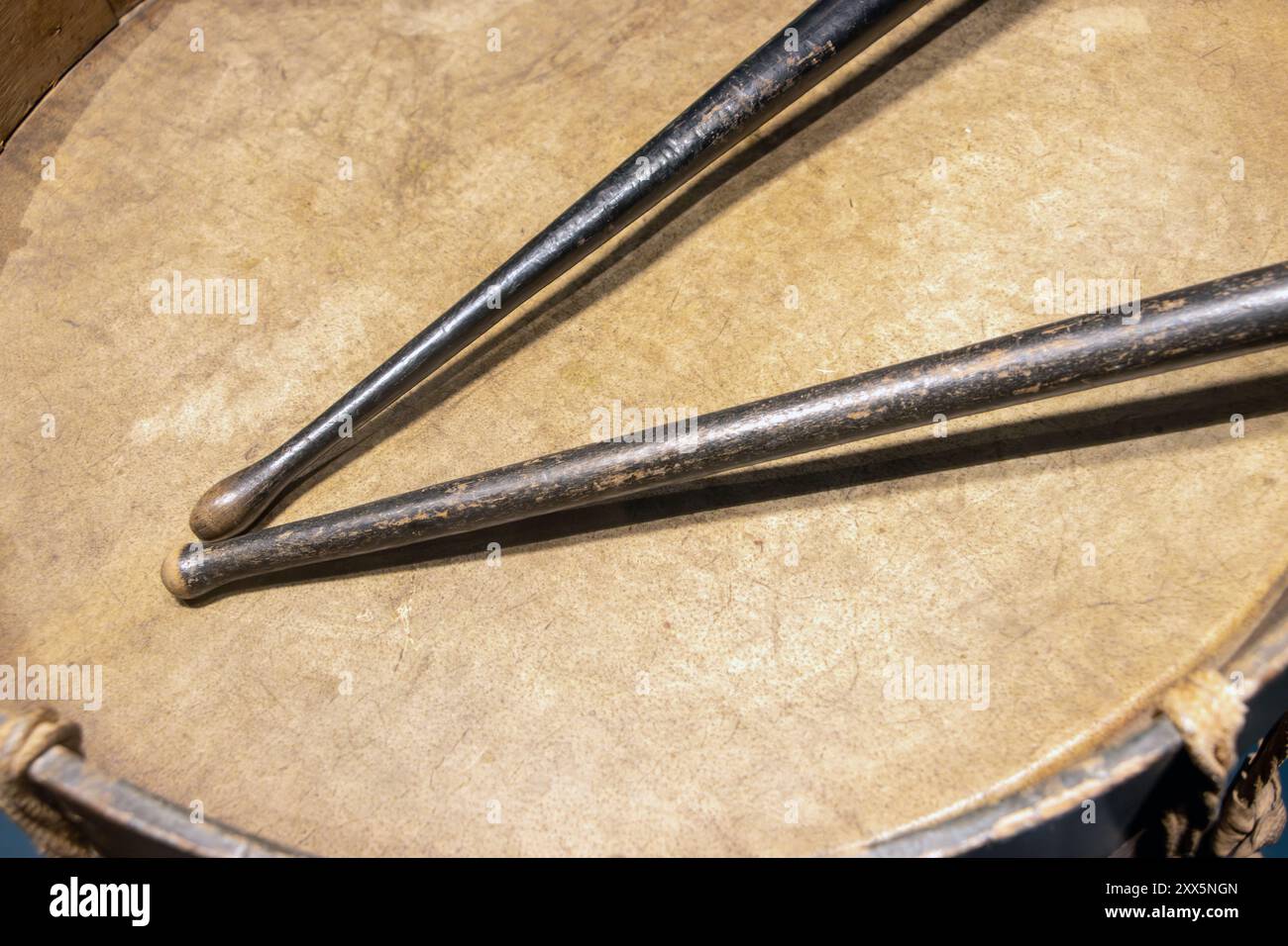 The infantry regiments drum with sticks, France, 18th century Stock ...