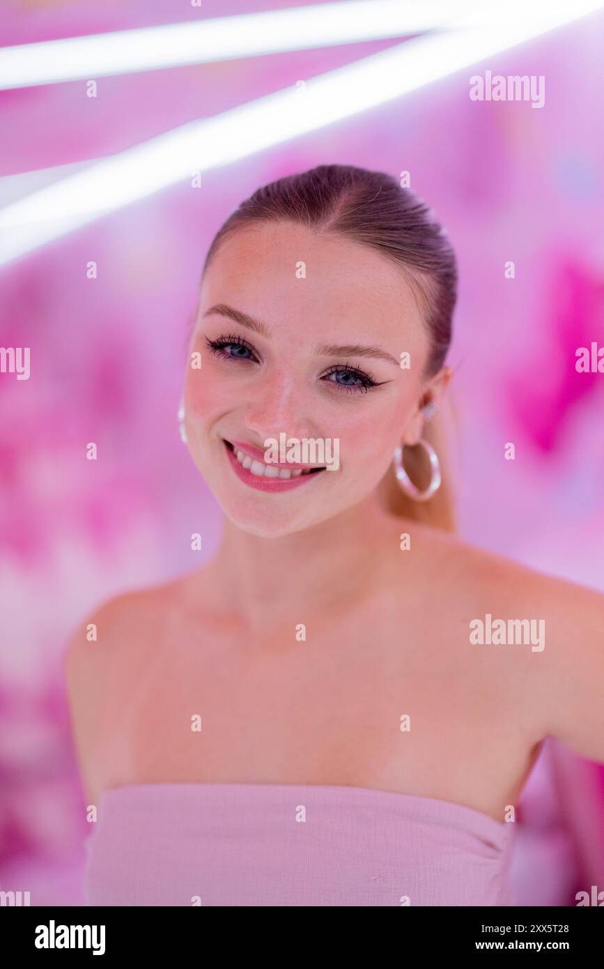 Julia willecke hi-res stock photography and images - Alamy