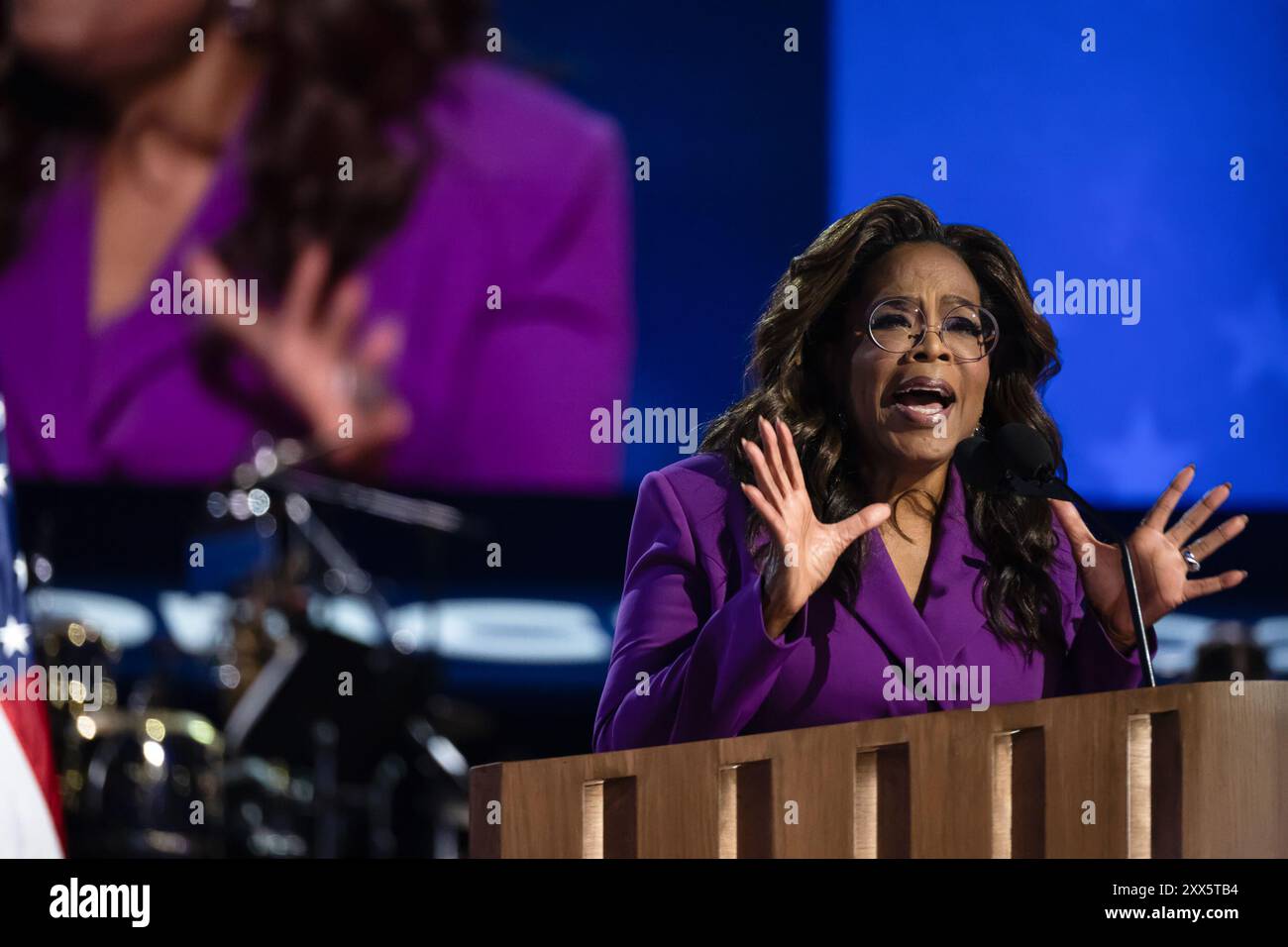 Chicago, Illinois, USA. 21st Aug, 2024. OPRAH WINFREY speaks on the ...