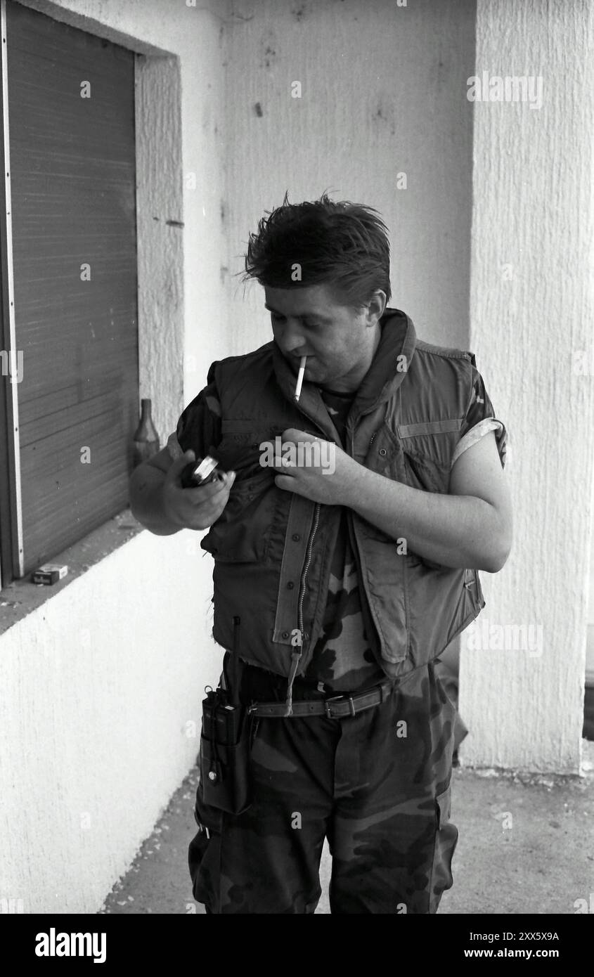 Tenja,Croatia.08-12-1991,Croatian army at the frontline in the village ...