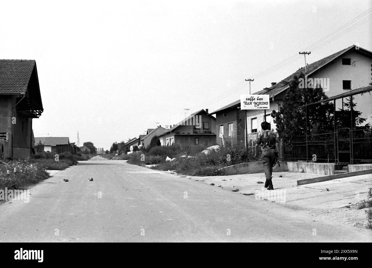 Tenja,Croatia.08-12-1991,Croatian army at the frontline in the village ...