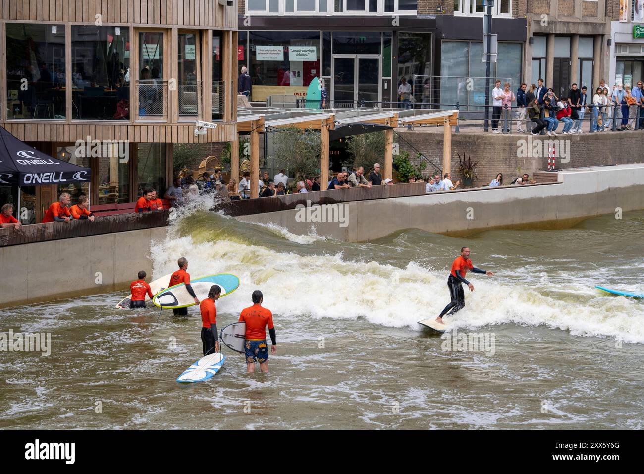 Surfanlage in der Innenstadt von Rotterdam, Rif010, die angeblich ...