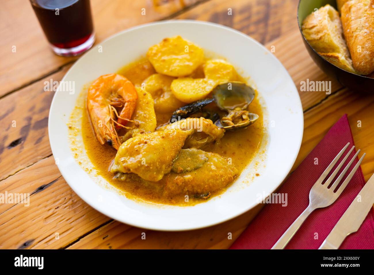 Bowl of catalonian meal Casuela de San pedro Stock Photo - Alamy