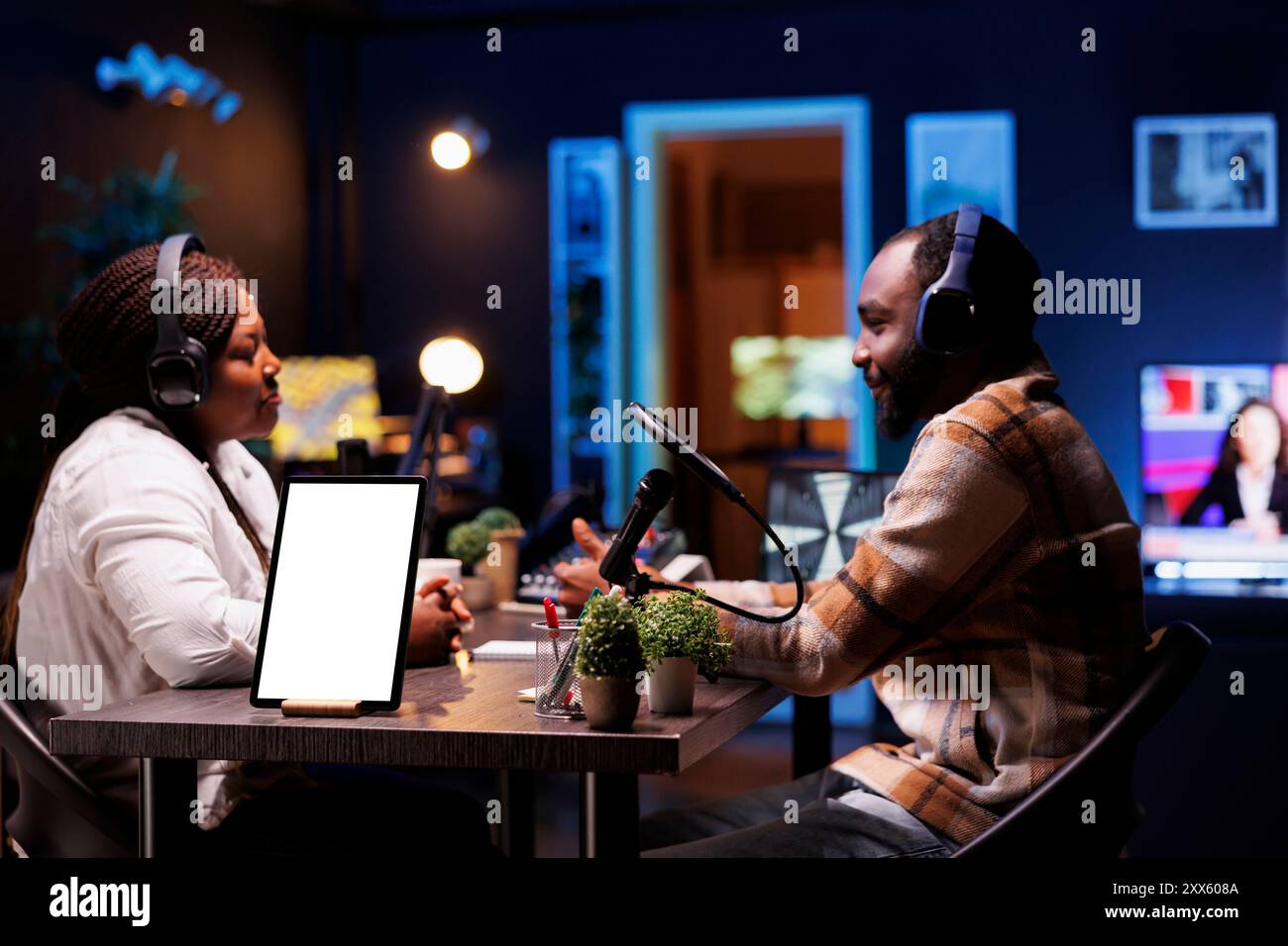 Creator using white air hi-res stock photography and images - Alamy