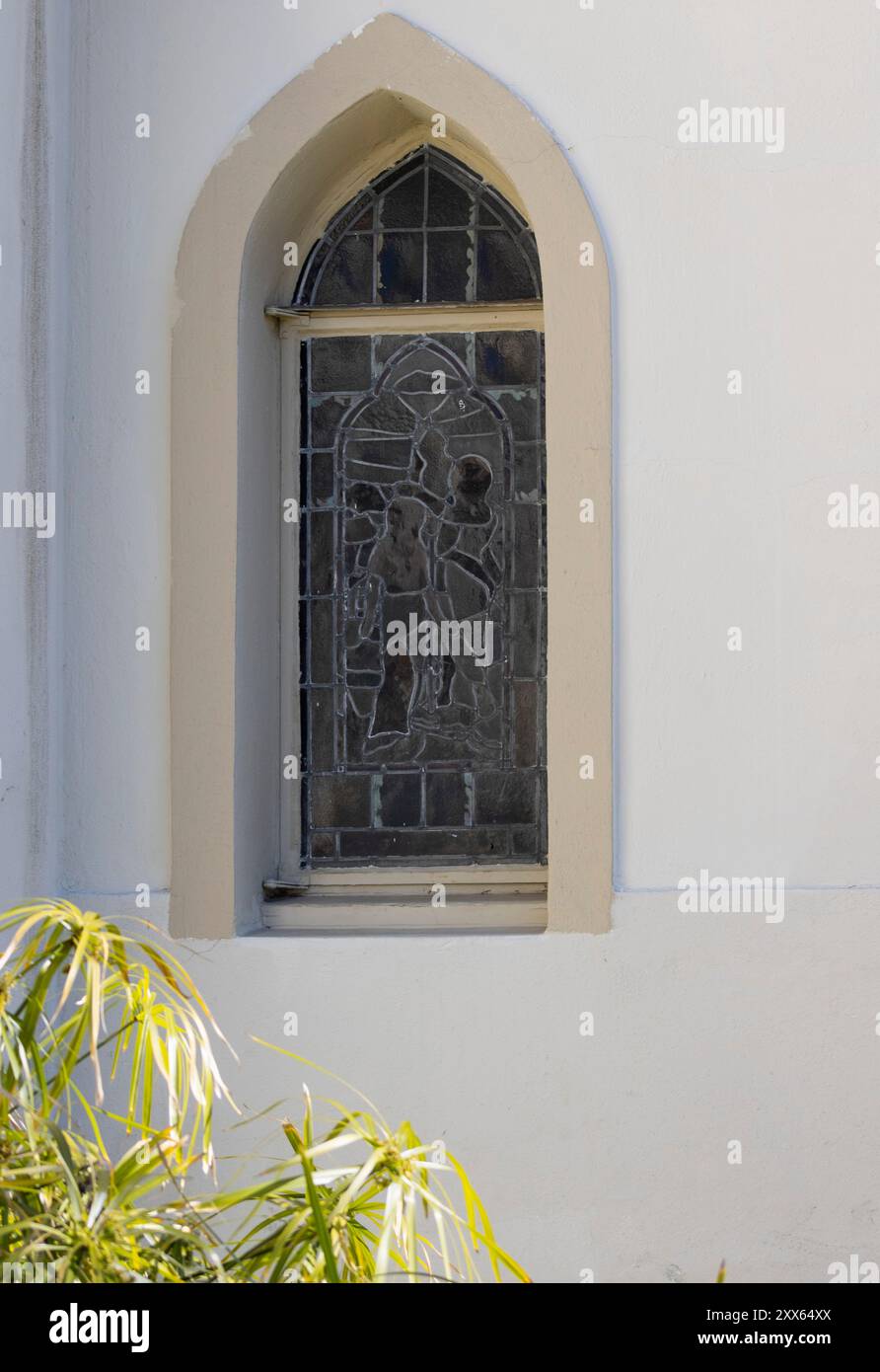 Shadow stained glass windows hi-res stock photography and images - Alamy